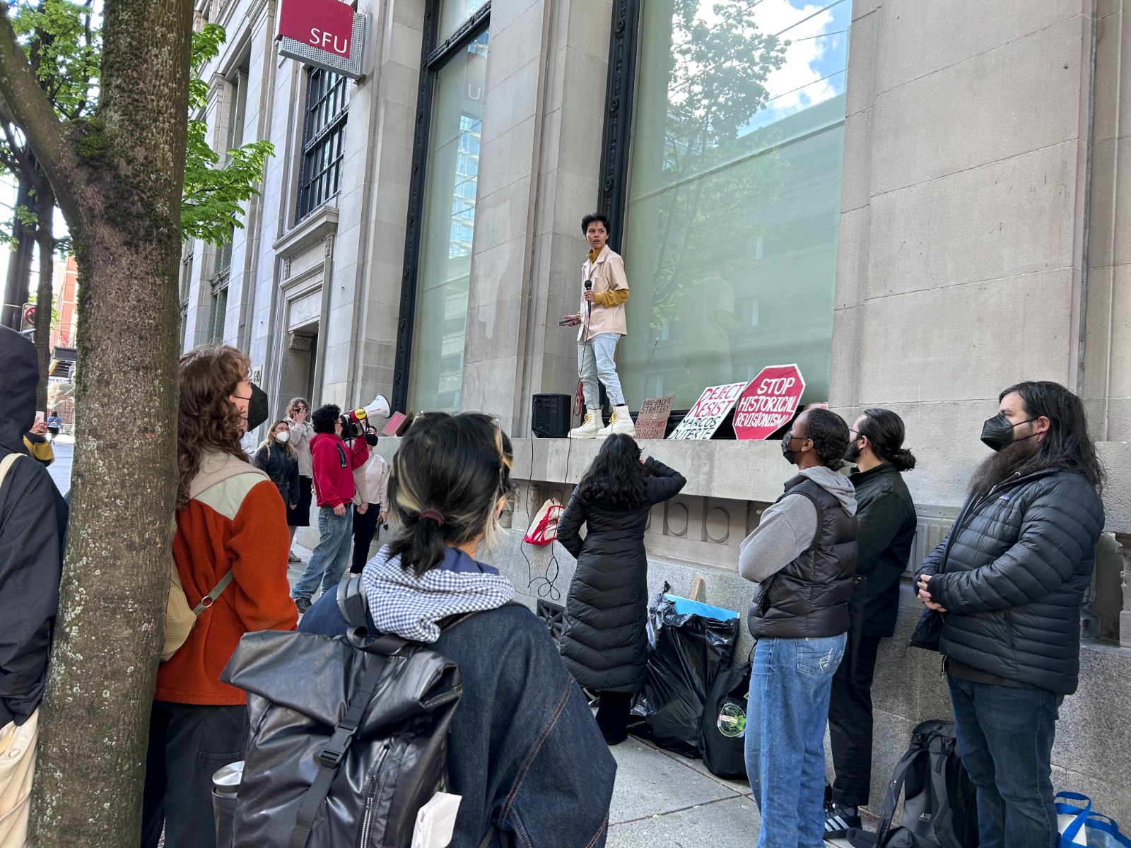 We are not for sale: A lightning protest at Simon Fraser University ...